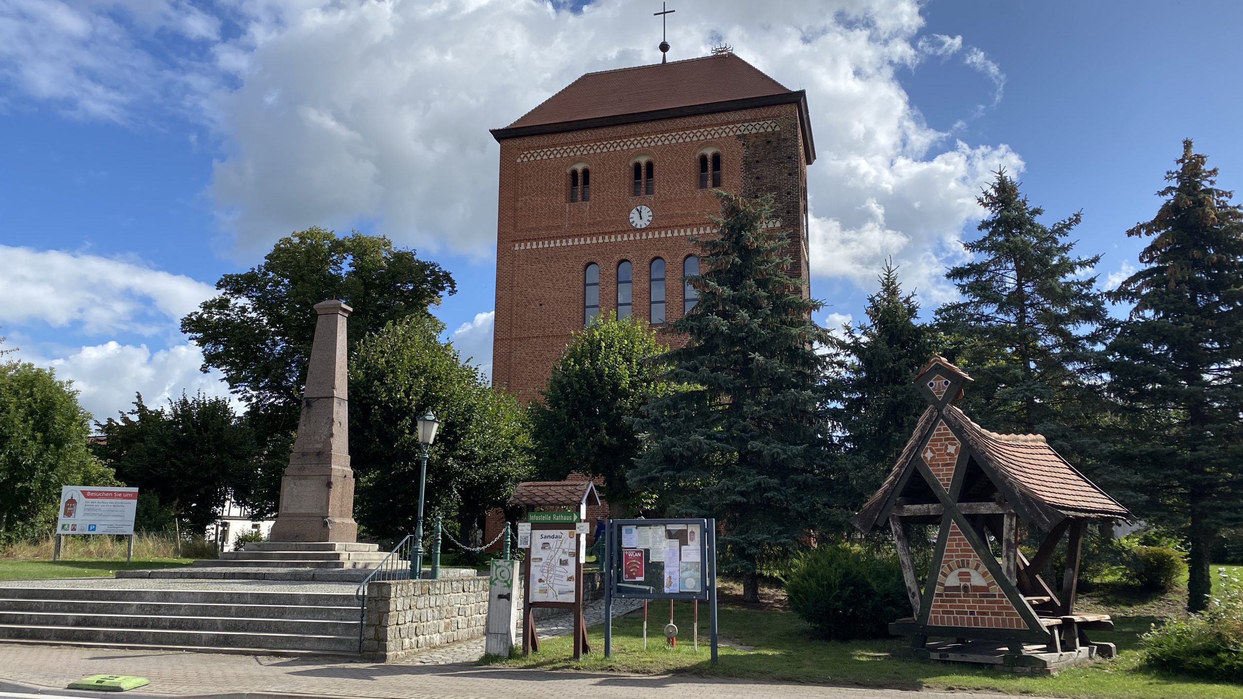 Stadtkirche St. Laurentius/St. Nikolaus zu Sandau - Elb-Havel-Winkel